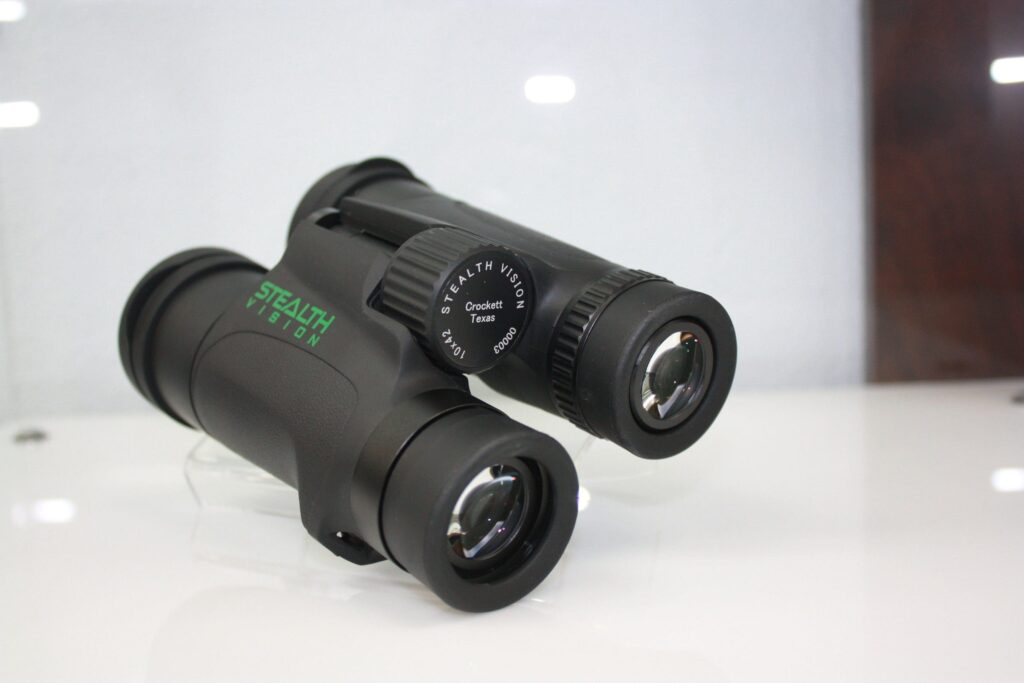 5 Things to Consider Before Buying Hunting Binocular – Stealth Vision®